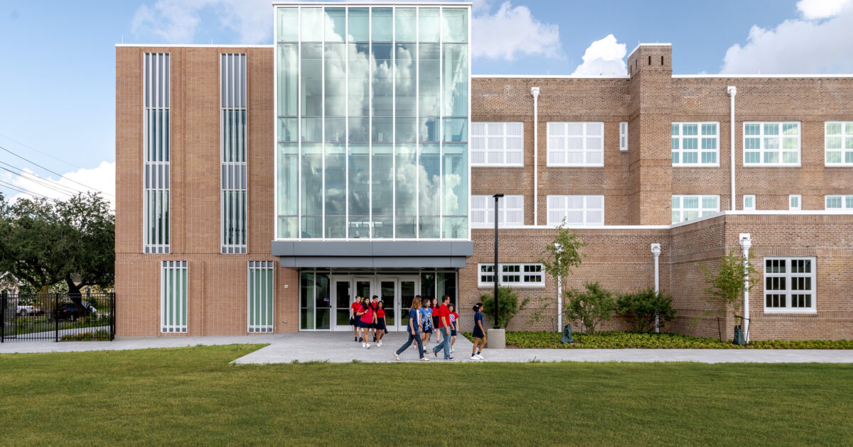 Donahue Favret | Education